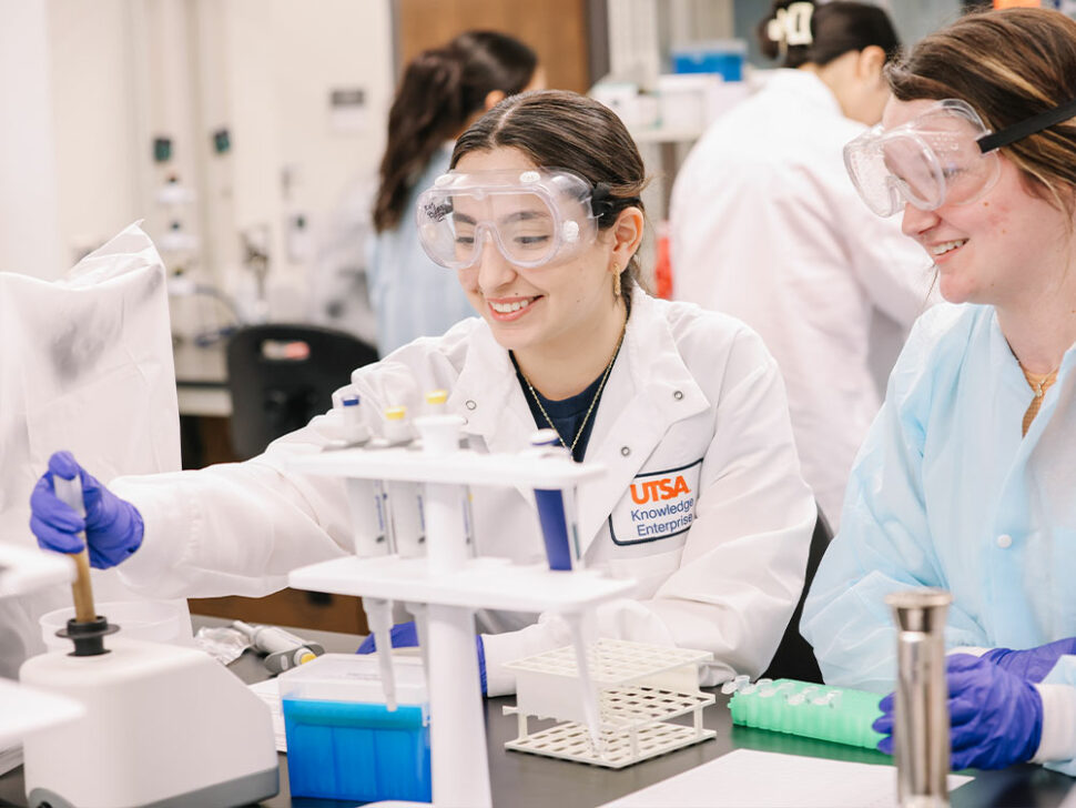 PhD in Microbiology | UT San Antonio | Earn a PhD in Microbiology or ...